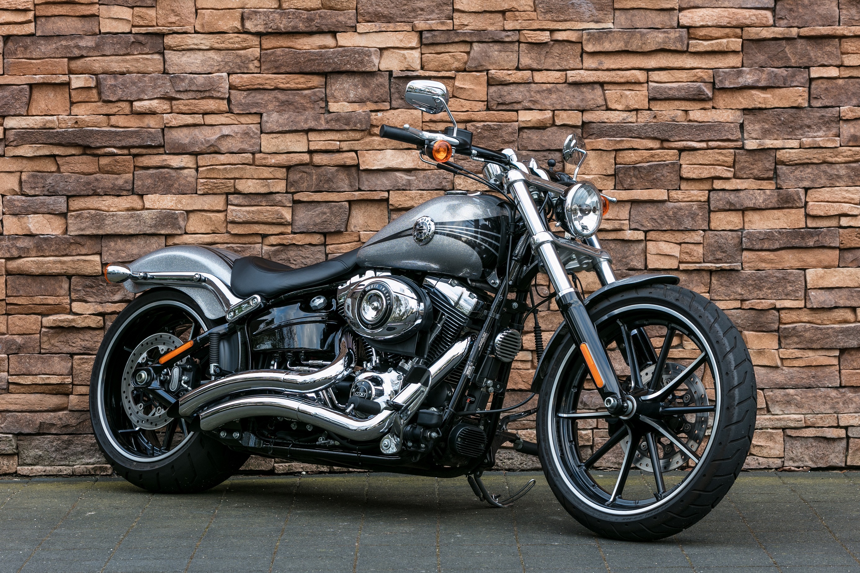 2015 Harley -Davidson Softail FXSB Breakout RV - USbikes 2015 Harley -Davidson Softail FXSB Breakout RV - USbikes